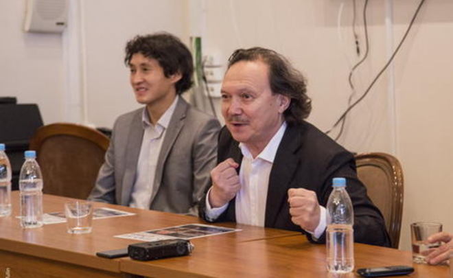 A director Andrey Borisov: 'We sold a couple of diamonds and went on a ...